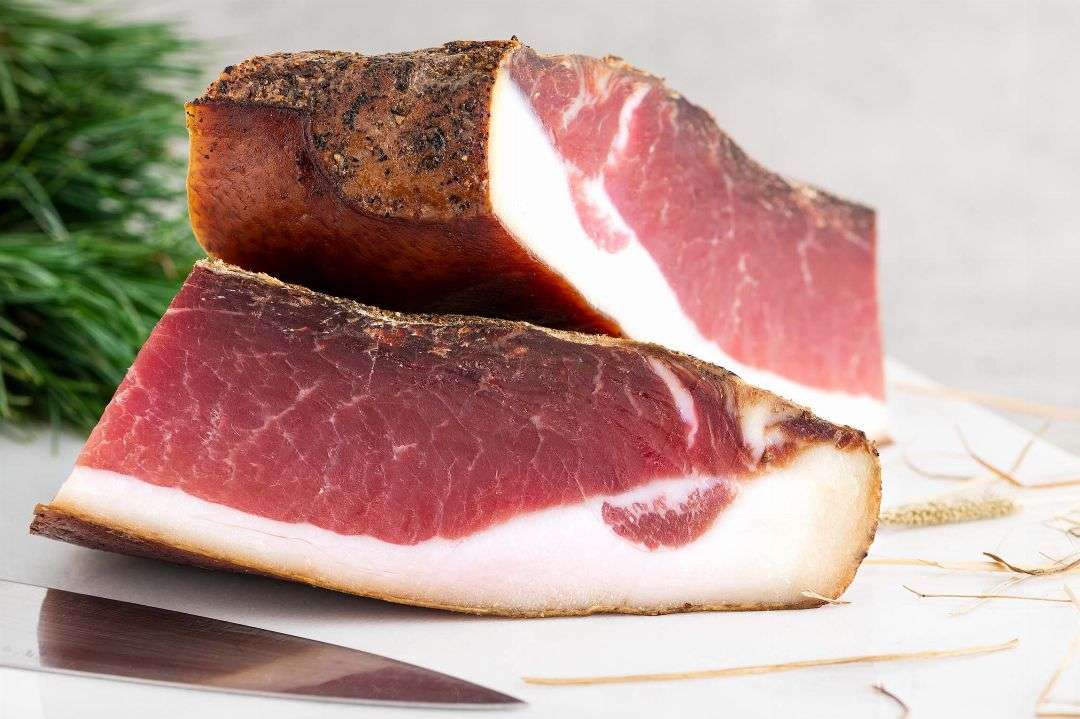 Südtiroler Speck g.g.A Viertel Schmid Speck 0.9kg kaufen I Pur Südtirol®